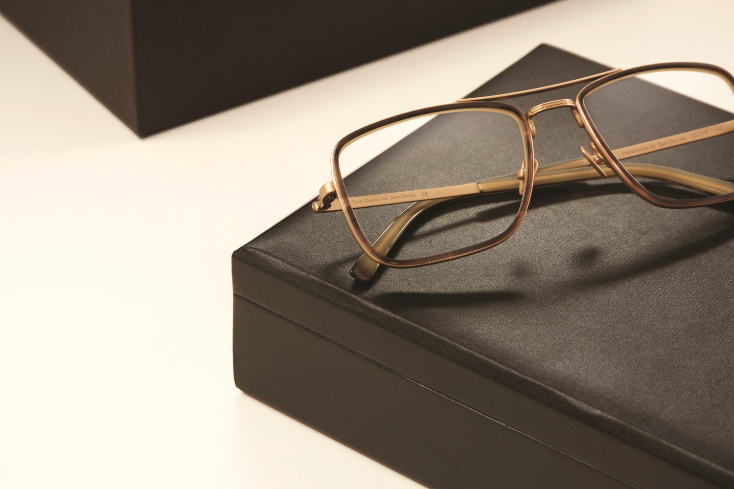 Tom Davies | Bespoke